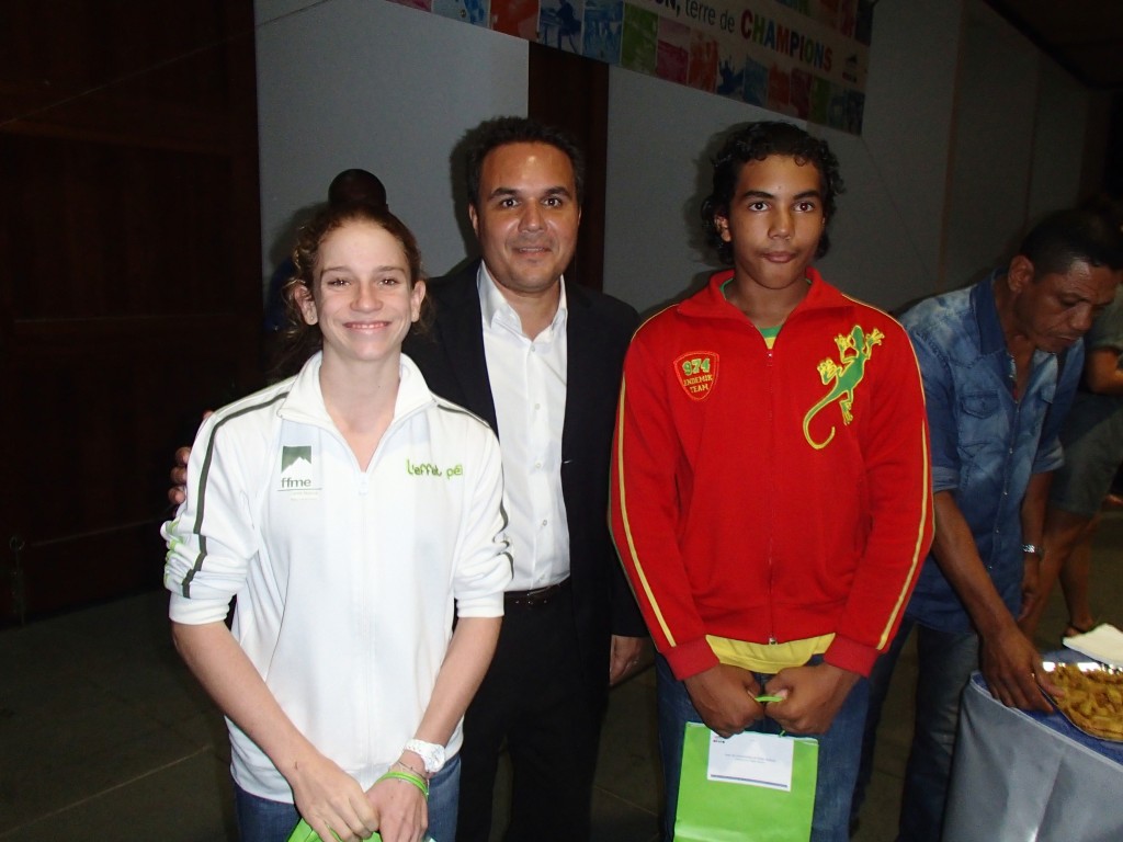 ELMA FLEURET ET LUCAS TECHER RECOMPENSES PAR LA REGION - FFME 974